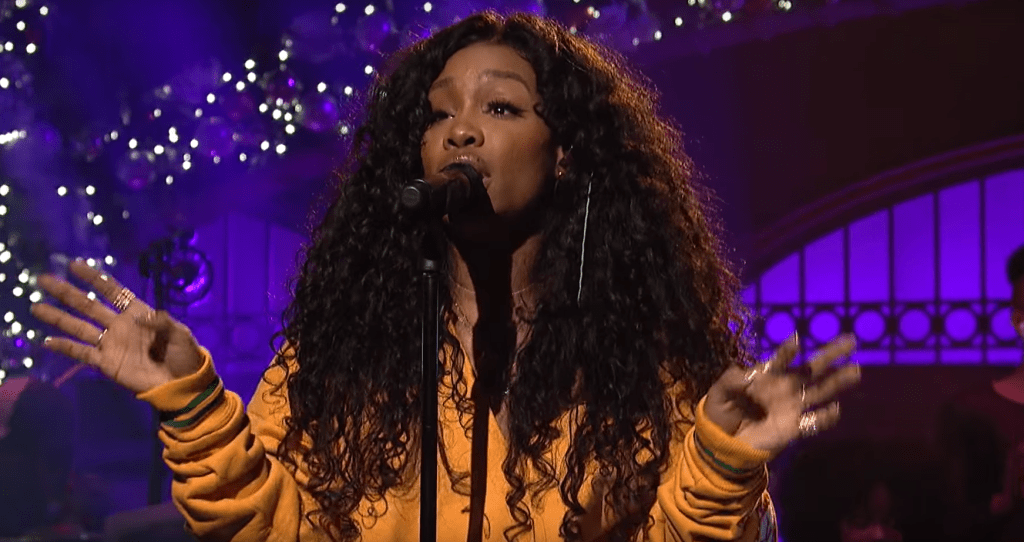watch sza kill it on snl