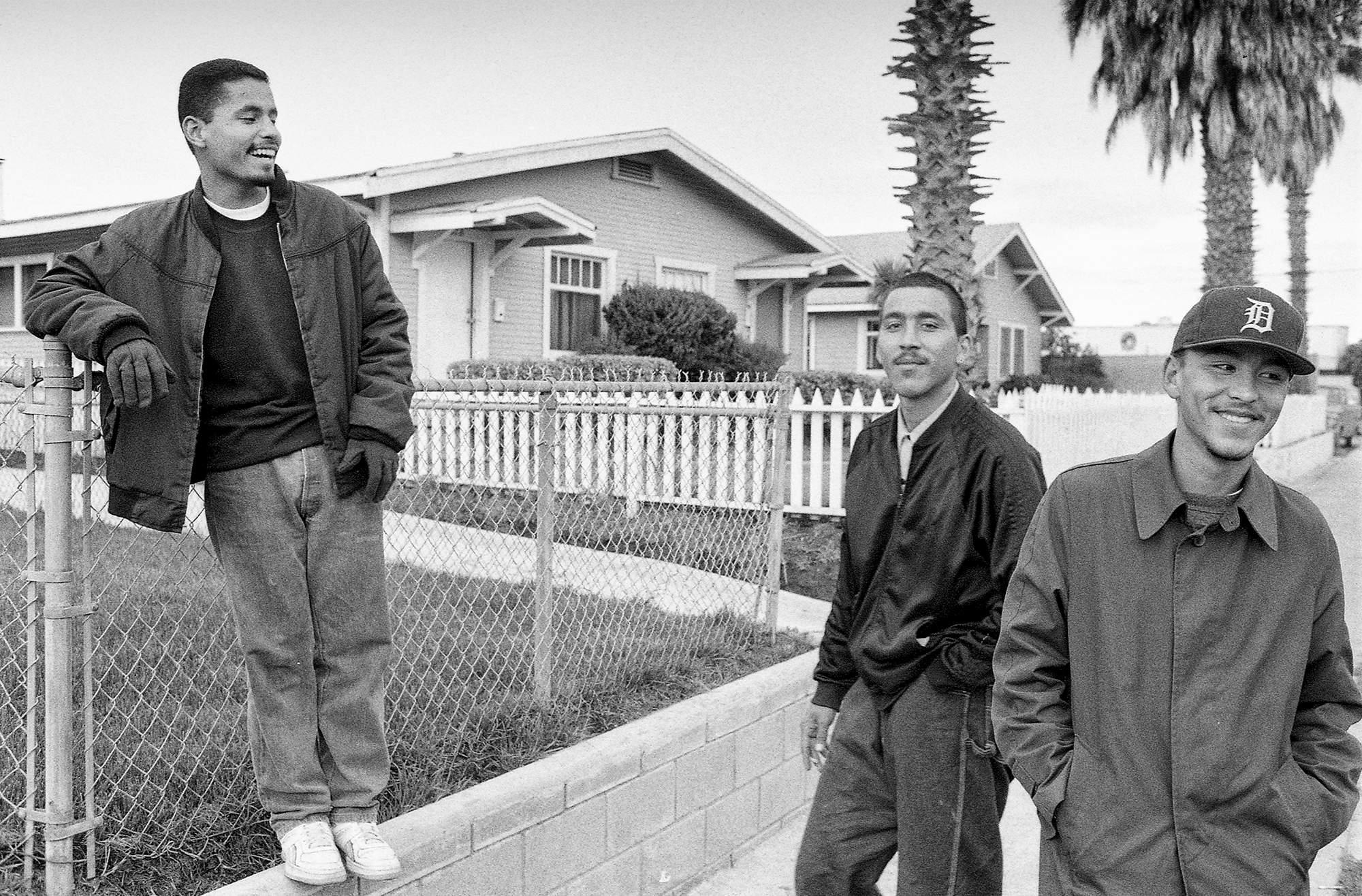 Photographing LA street gang culture in the 80s