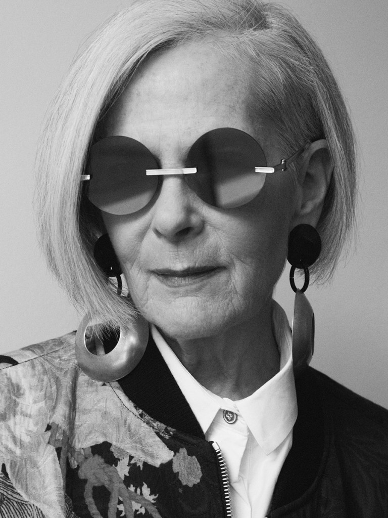 lyn slater: silver haired style icon you need to know about