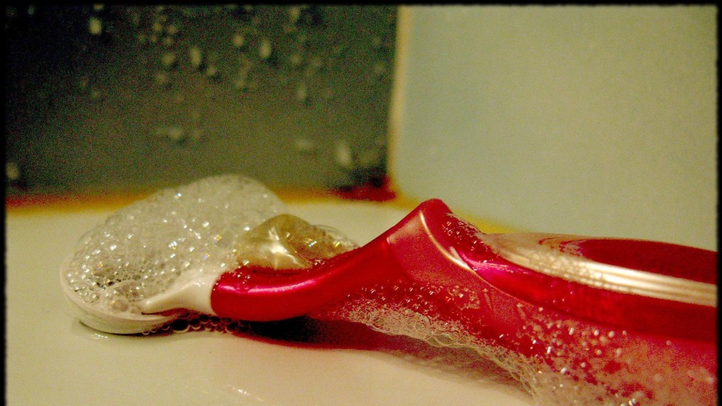 it’s official: armpit hair is the new millennial pink