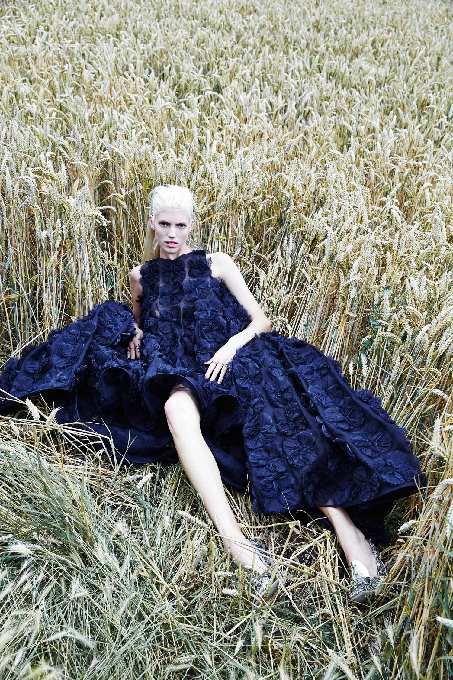 patrick demarchelier shoots dior book