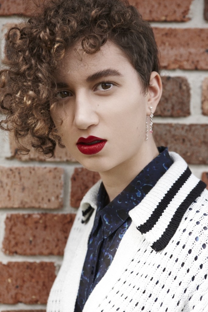 singer east is causing a commotion down under