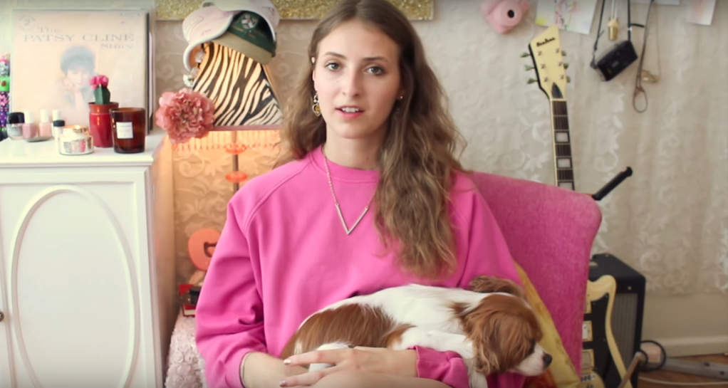 meet your new online girl guru, anna collins