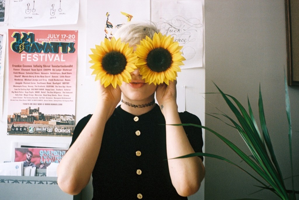 supercute sunflower bean singer, julia cumming, is hedi slimane’s new muse