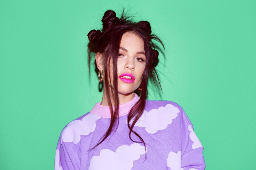 premiere: chiara hunter, hammer (cautious clay remix)