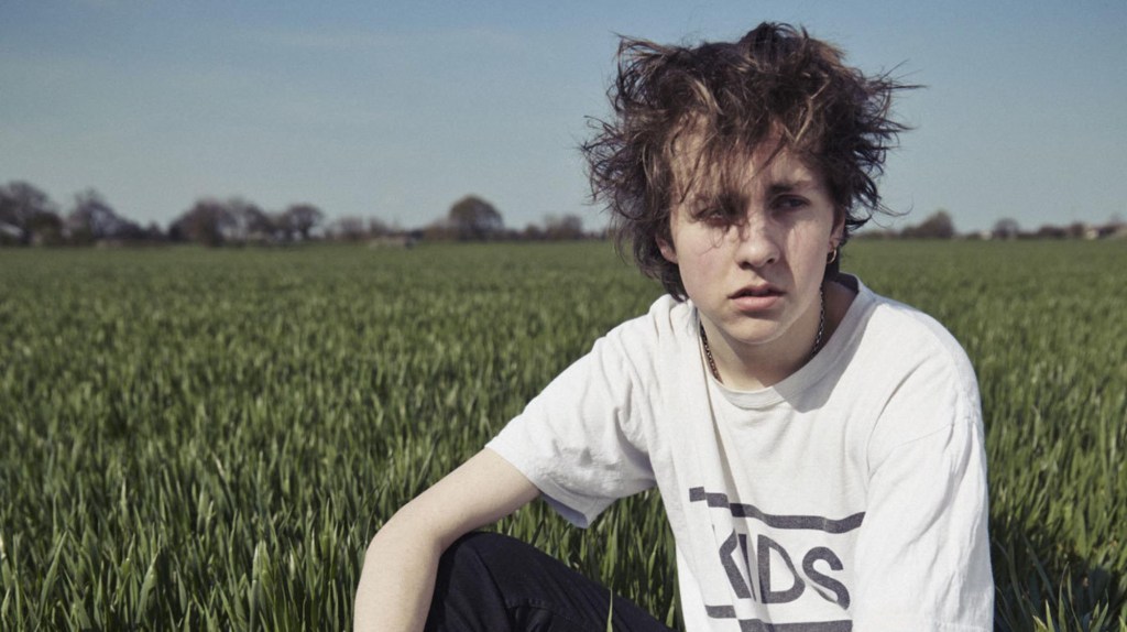 video premiere: rat boy, ‘fake ID’